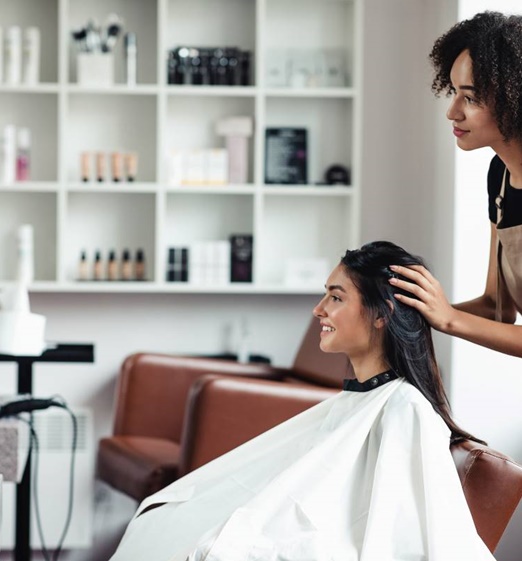 Leading Specialty Insurance Distributor | Amwins